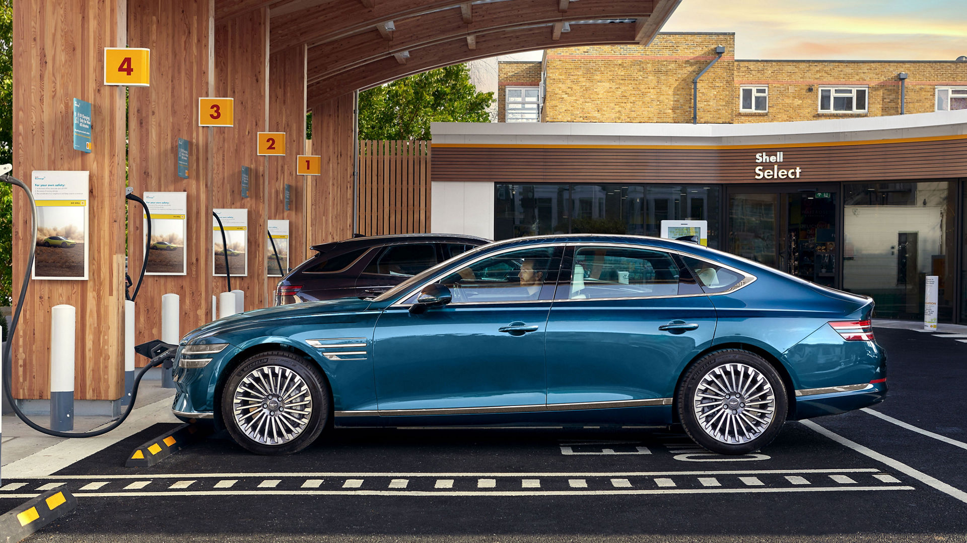 Plug & Charge | Genesis