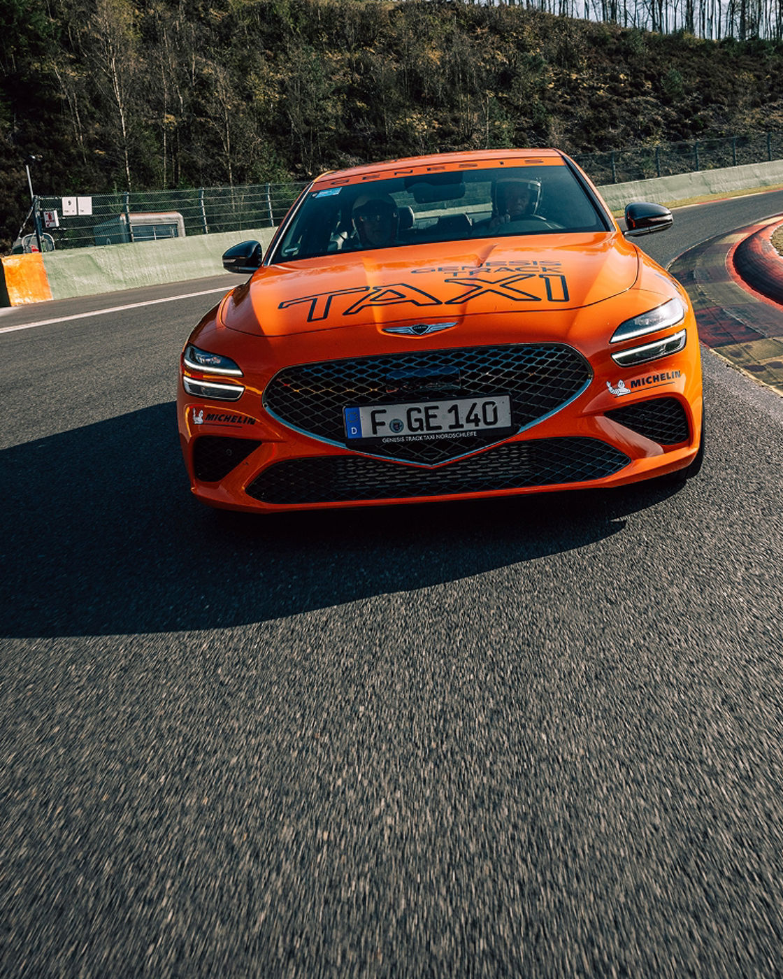 Genesis Track Taxi Nordschleife | Genesis