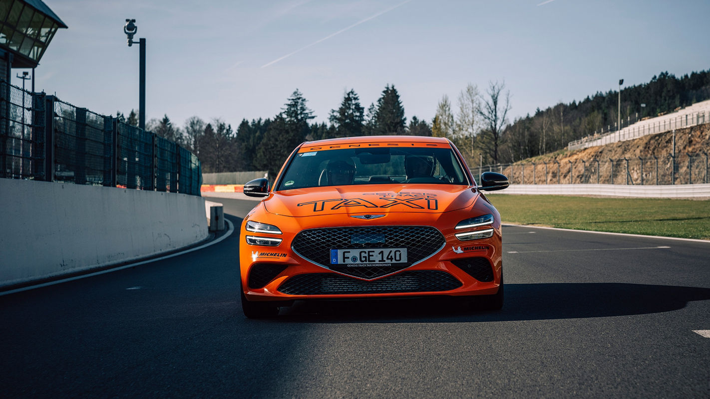 Genesis Track Taxi Nordschleife | Genesis