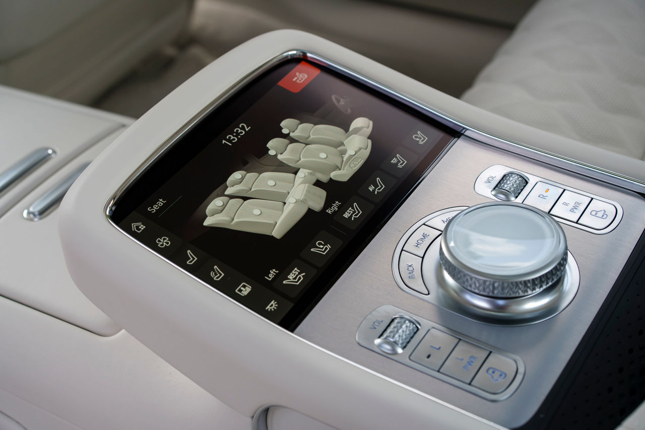 Genesis G90 | Genesis